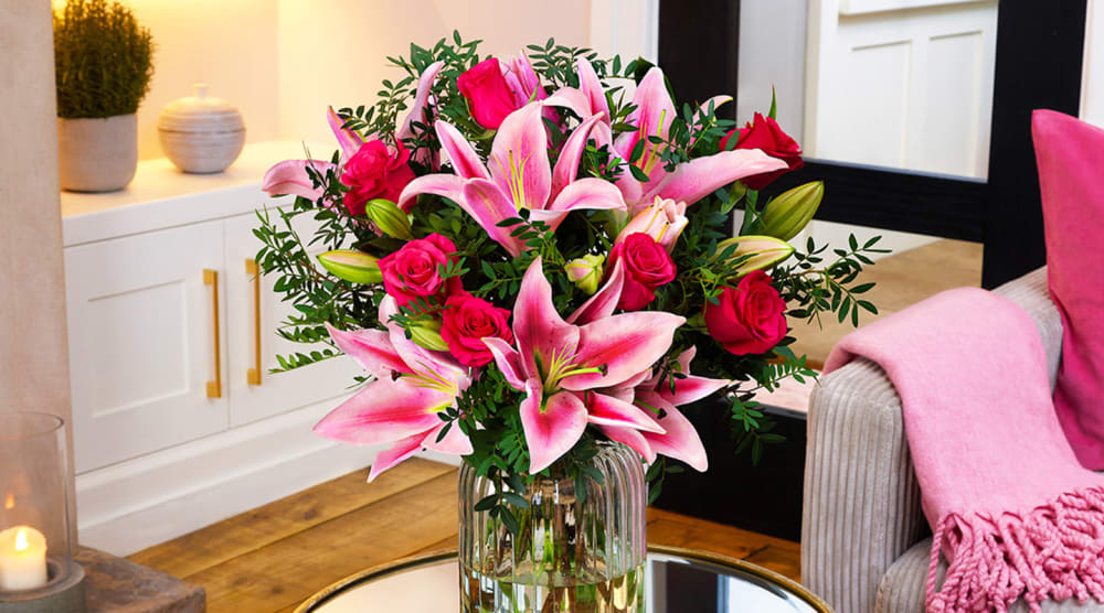 Flower Delivery With Free Chocolates | Prestige Flowers