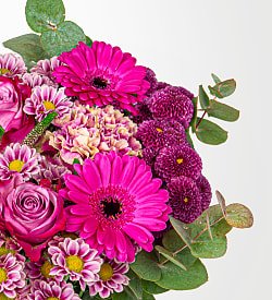 Prestige Flowers: Your Go-to for Flower Delivery UK