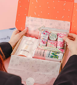 Postal Hampers | Prestige Flowers