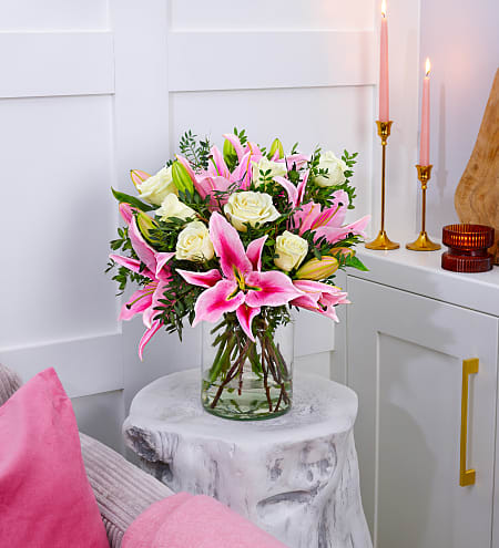 Flower Delivery With Free Chocolates | Prestige Flowers